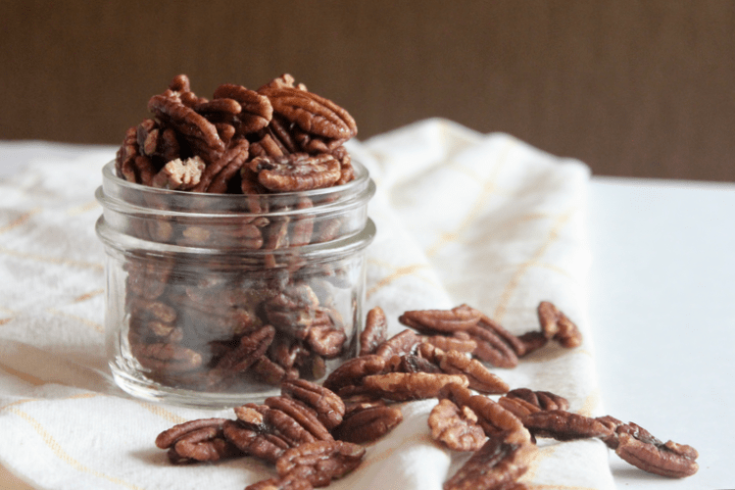 Toasted Maple Cinnamon Pecans - Feed Them Wisely